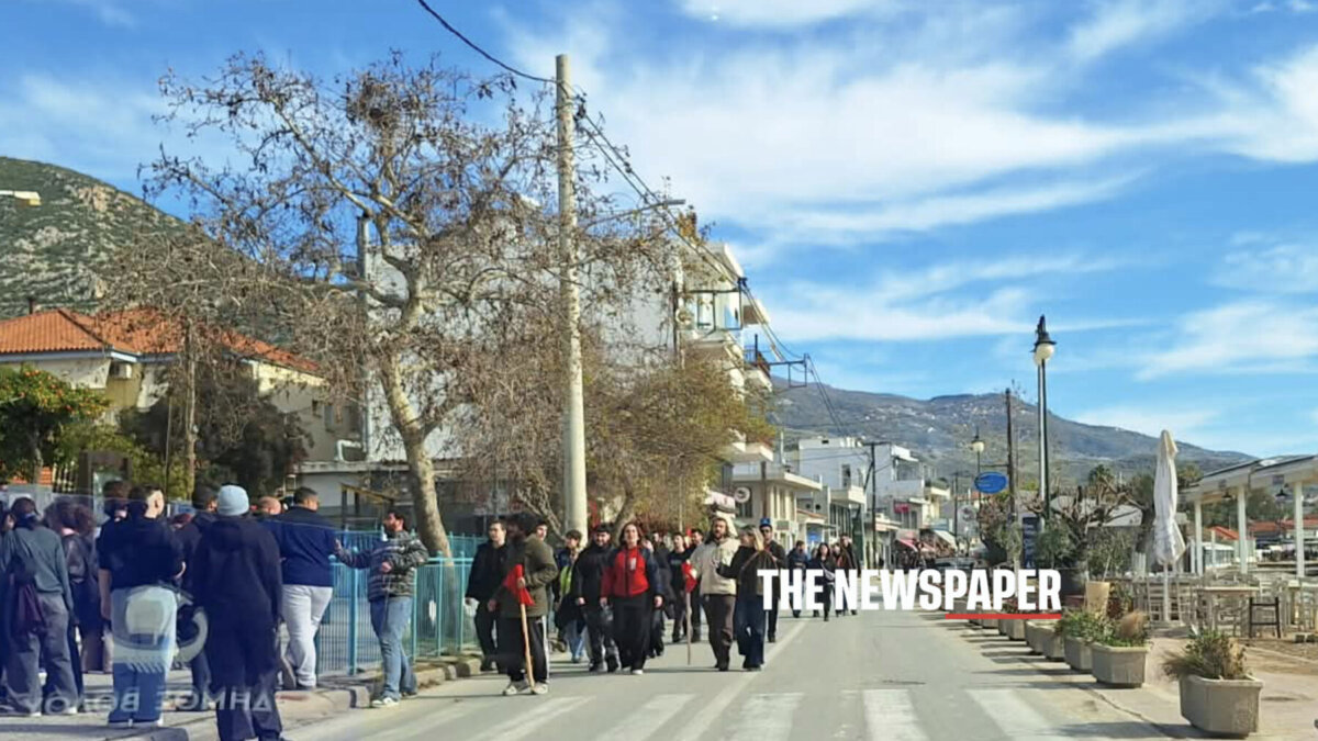 Αποκλεισμένη η Αγριά Βόλου: Ουρά εκατοντάδων μέτρων στο οδικό δίκτυο ...