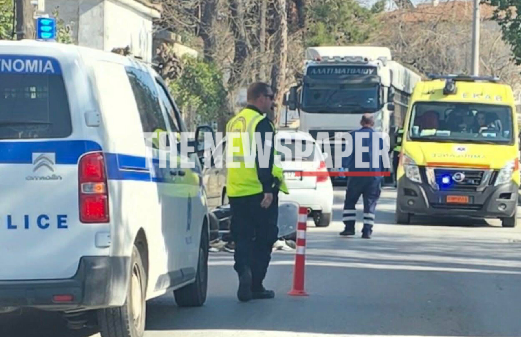 Αγριά Βόλου: ΙΧ συγκρούστηκε με μοτοσικλέτα [εικόνα] - TheNewspaper.gr